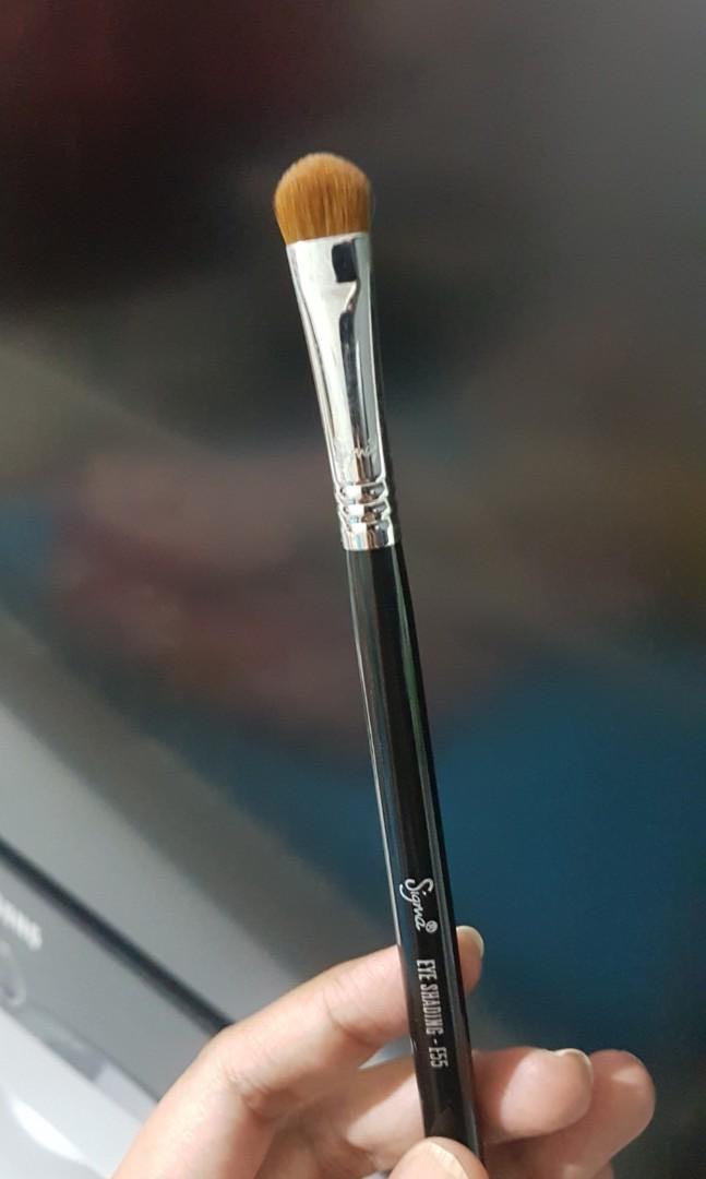 Sigma E55 Eye Shading Brush ｜官網預訂有防偽標籤, 美容＆化妝品, 健康及美容 - 皮膚護理, 化妝品 - Carousell