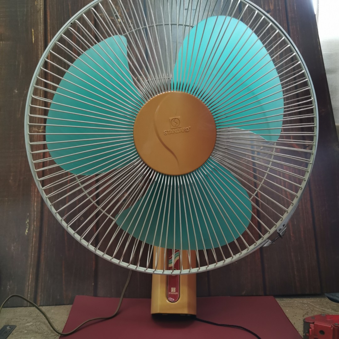 Standard Wall Fan, Furniture & Home Living, Lighting & Fans, Fans on ...