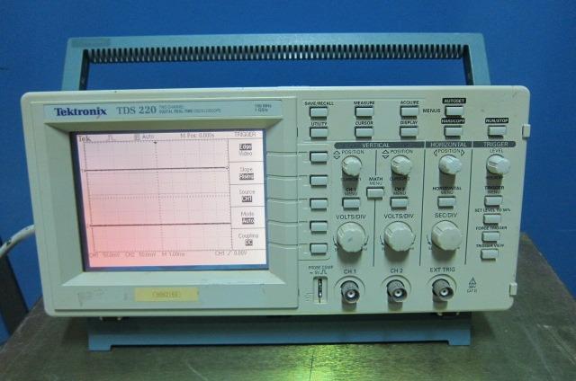 Tektronix TDS1012B or Tektronix TDS224 or Tektronix TDS220 100MHz 1GS/s ...