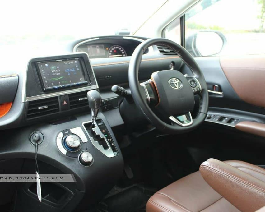 ☆Toyota Sienta 1.5A G LED☆, Car Accessories, Accessories on Carousell