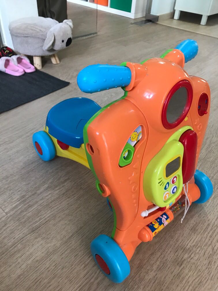 Walker/scooter, Babies & Kids, Infant Playtime on Carousell