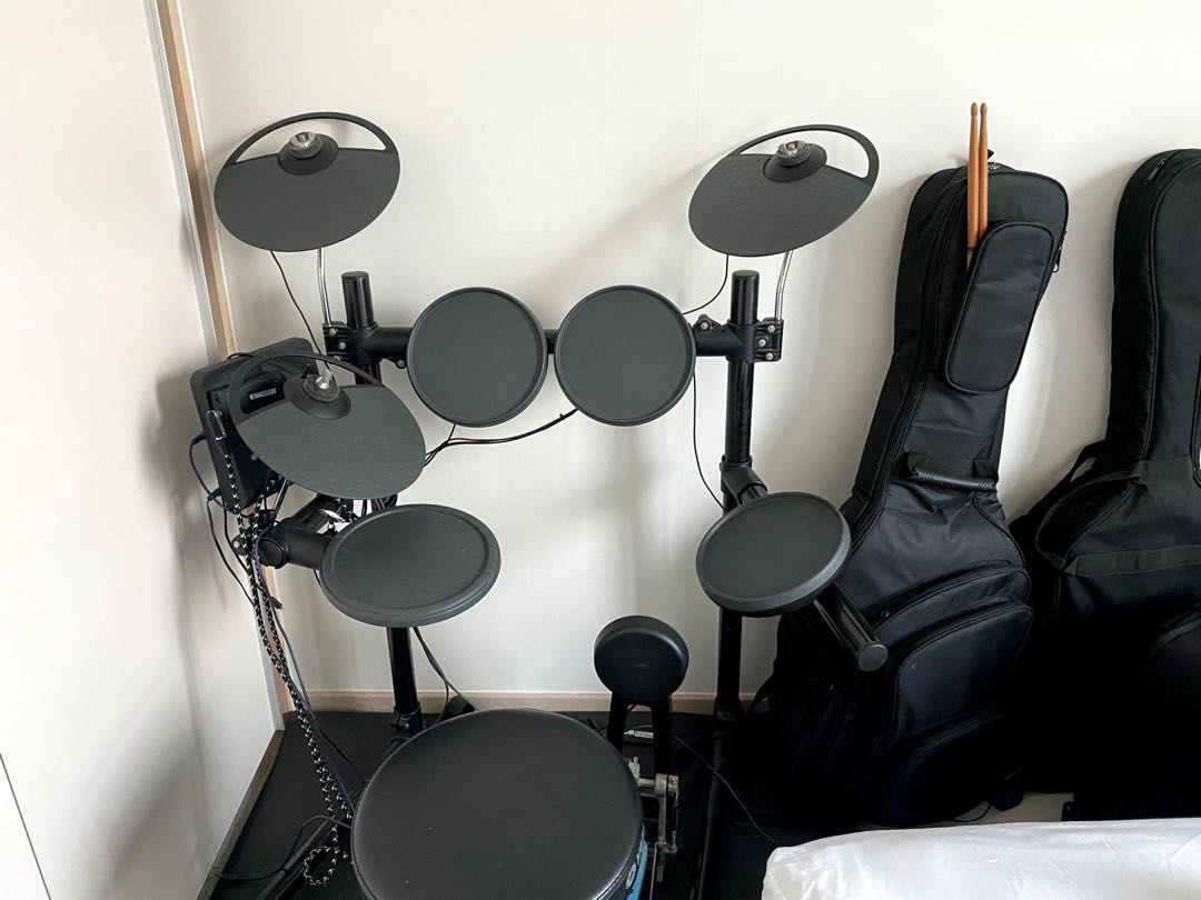 Yamaha DTX 450K Electric Drums, Hobbies & Toys, Music & Media, Musical ...