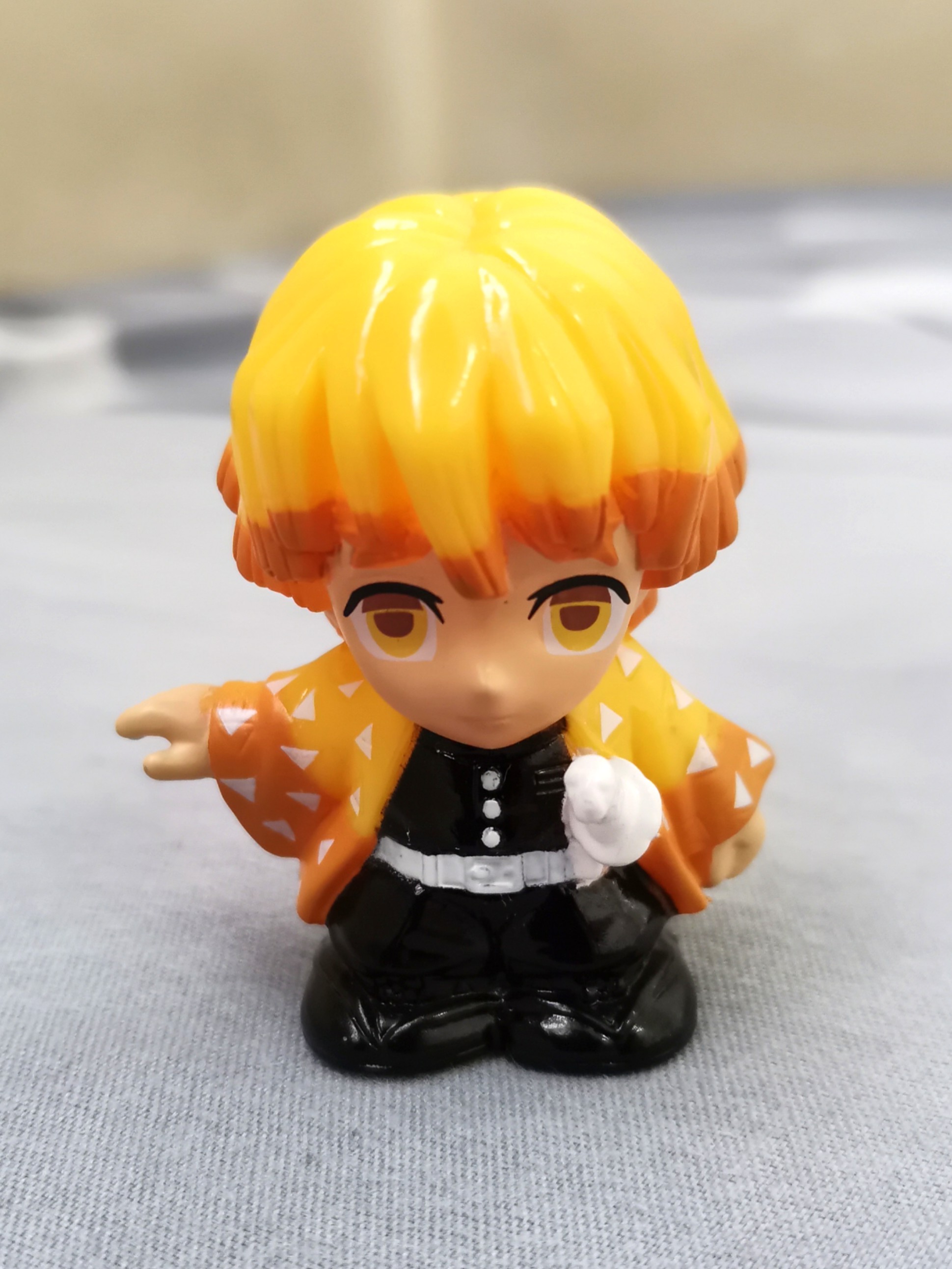 Demon Slayer : Kimetsu No Yaiba - Zenitsu Mini Figure, Hobbies & Toys ...