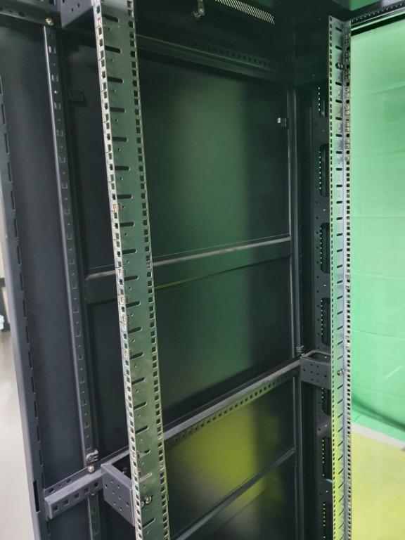 42U 800x1000 Server rack, Computers & Tech, Parts & Accessories ...