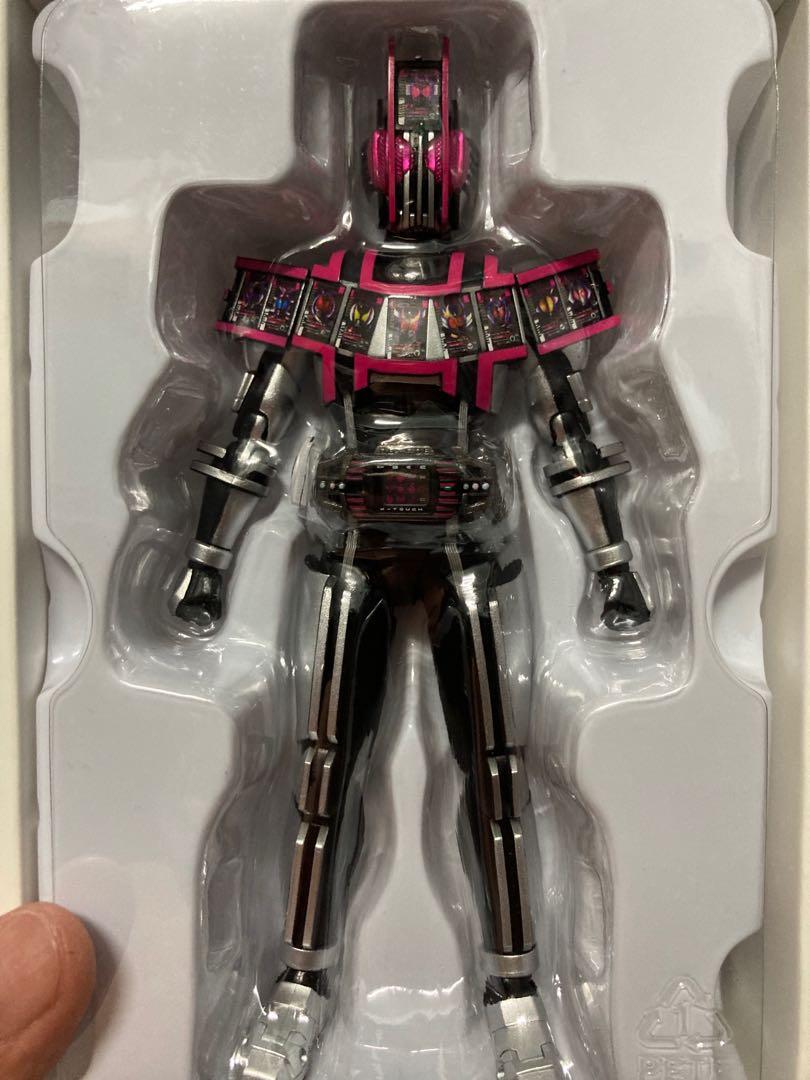 全新日版 Decade complete form, 興趣及遊戲, 收藏品及紀念品, 明星周邊 - Carousell