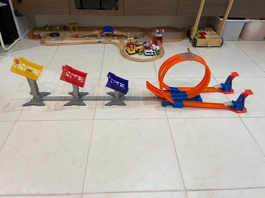 Hot Wheels Super Score Speedway Track DJC05, Hobbies & Toys, Toys ...