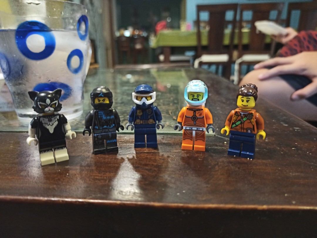 Lego Minifigures Random 5 pack, Hobbies & Toys, Toys & Games on Carousell