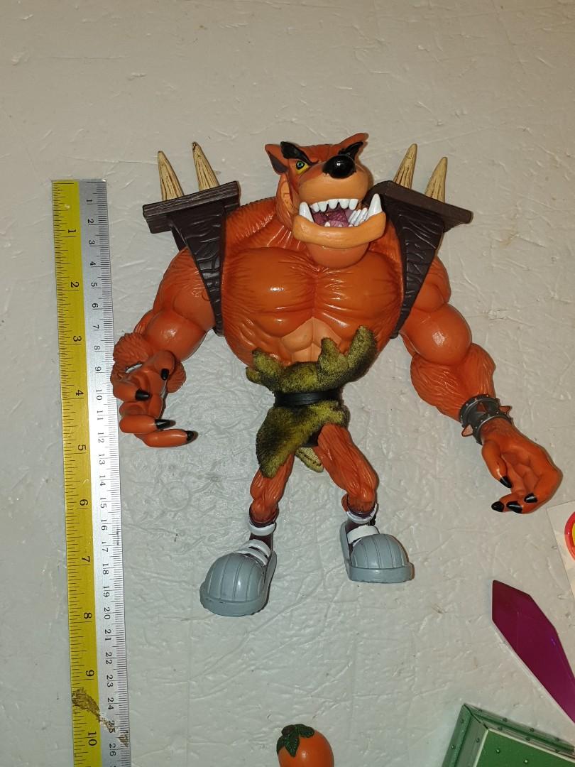 vintage resaurus crash bandicoot tiny figure, Hobbies & Toys, Toys ...