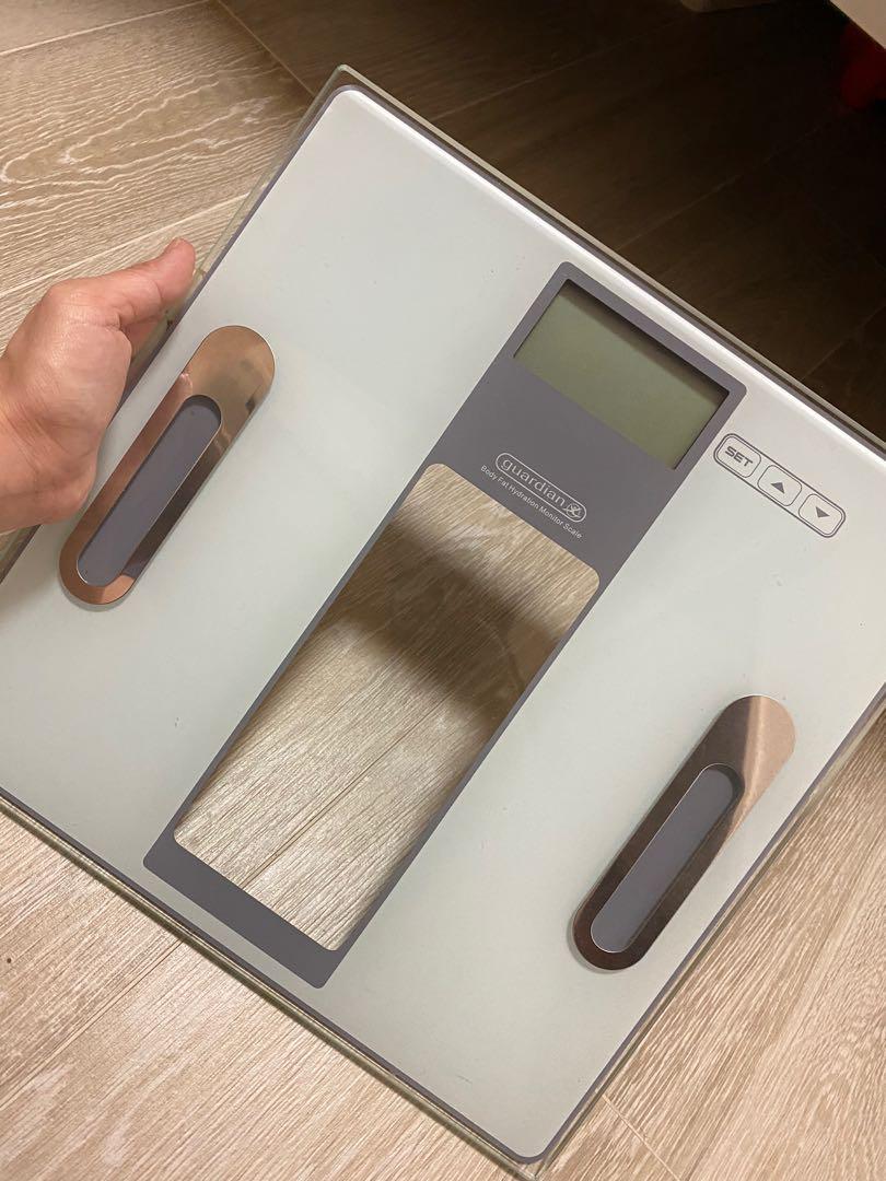 Weighing Scale - Body Fat Hydration Monitor, Everything Else on Carousell