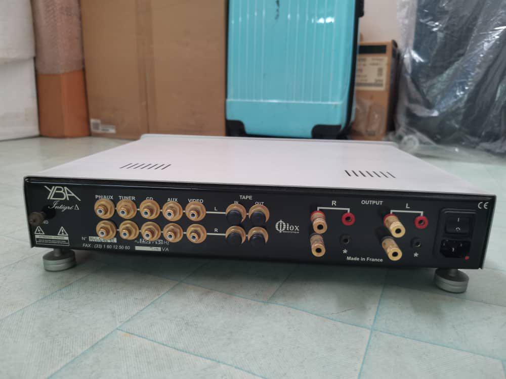 YBA Integre Delta DT (Dual Transformers) Stereo Integrated Amplifier ...