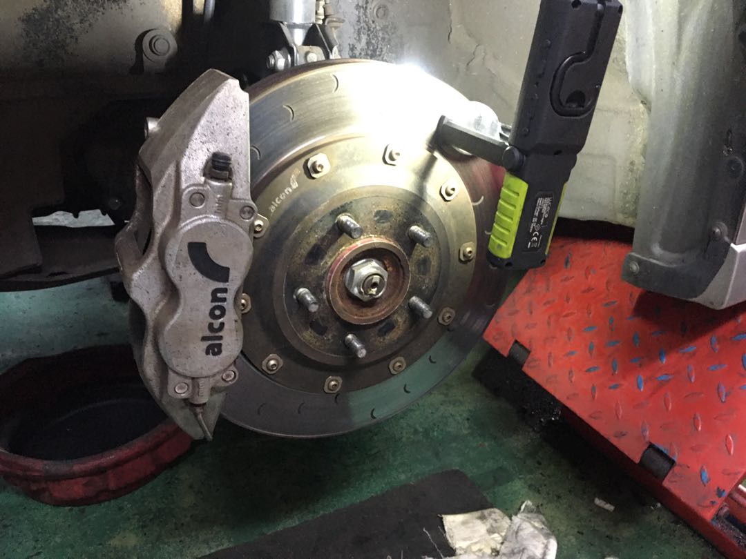 Alcon Extreme Advantage 4-pot Big Brake Kit, Car Accessories ...