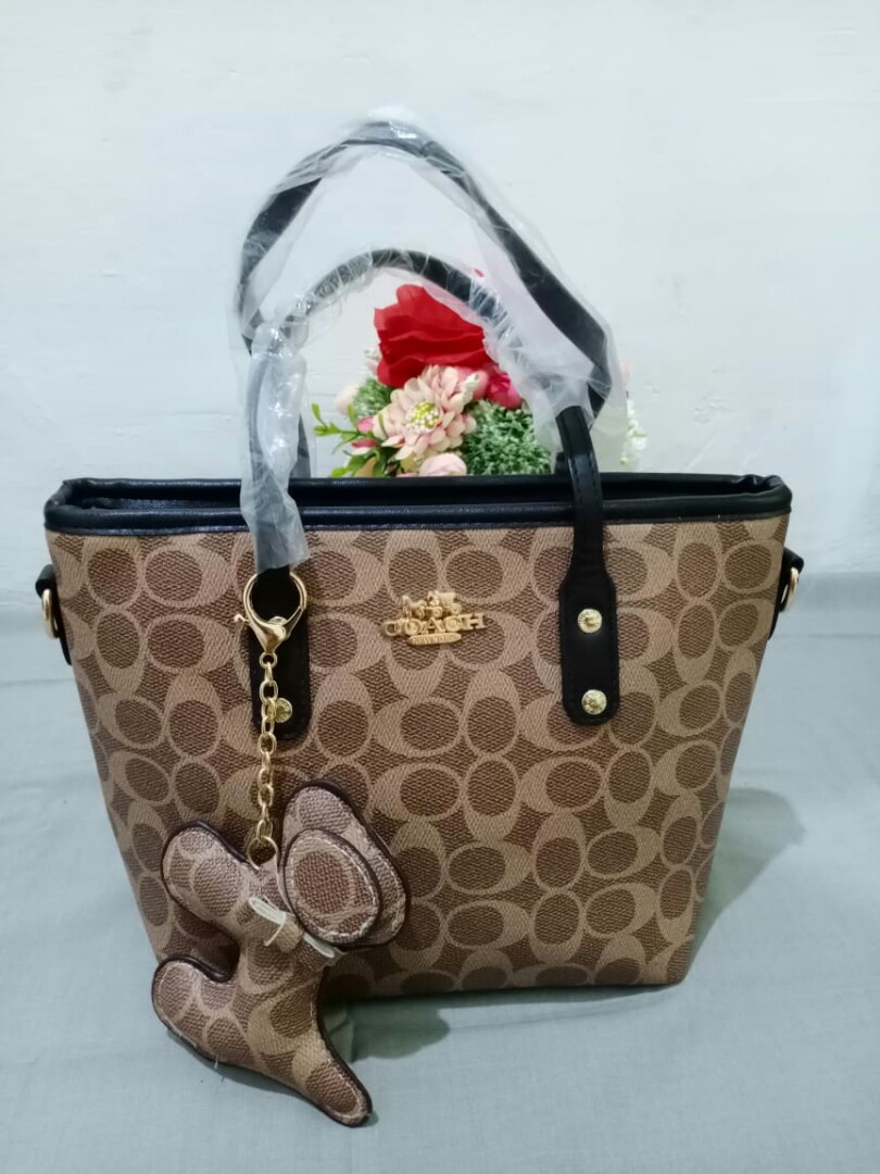 Coach mini tote, Fesyen Wanita, Tas & Dompet di Carousell
