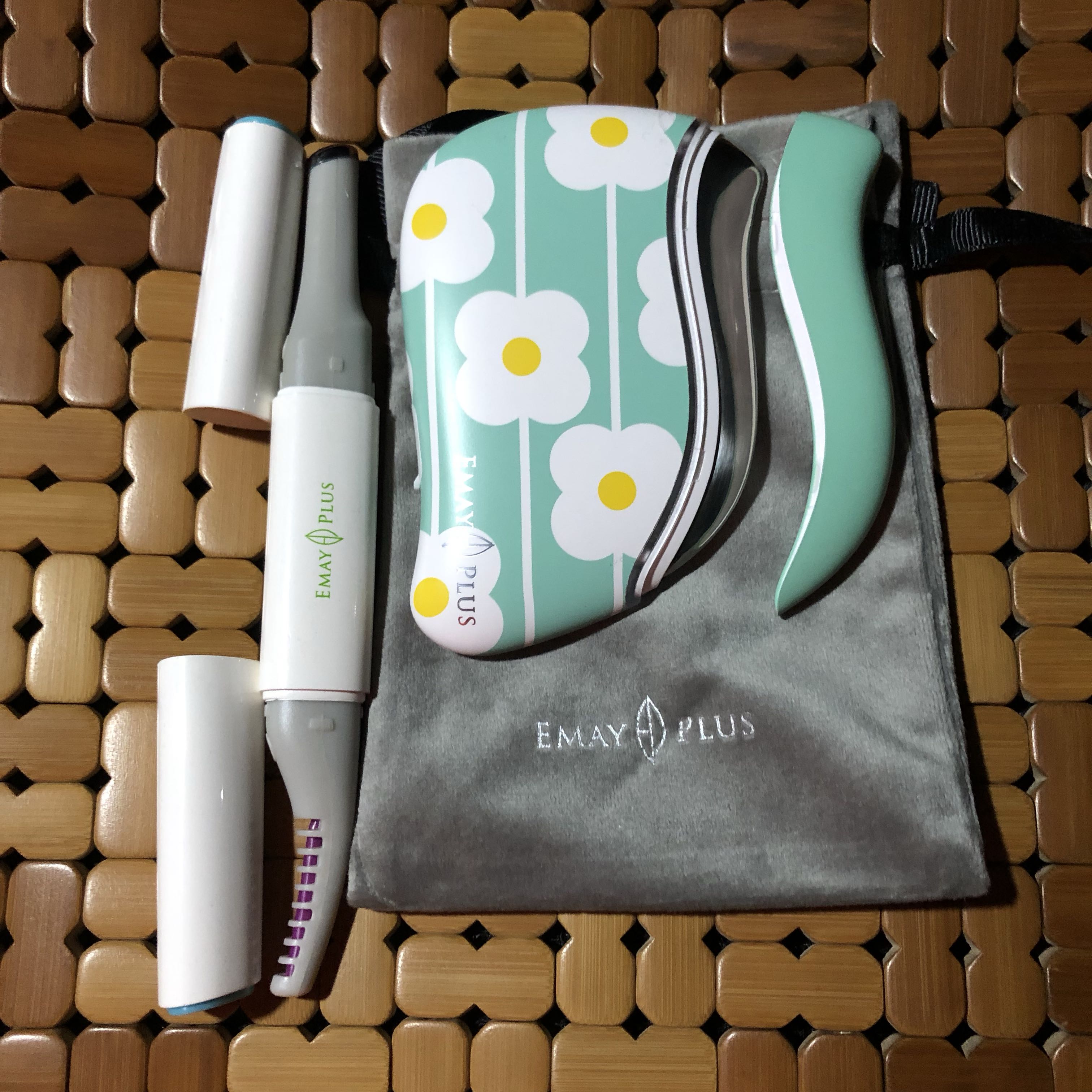 Emay Plus 纖面排毒美顏儀(限量版) 二合一美容筆, 美容＆化妝品, 健康及美容 - 皮膚護理, 面部 - 面部護理 - Carousell