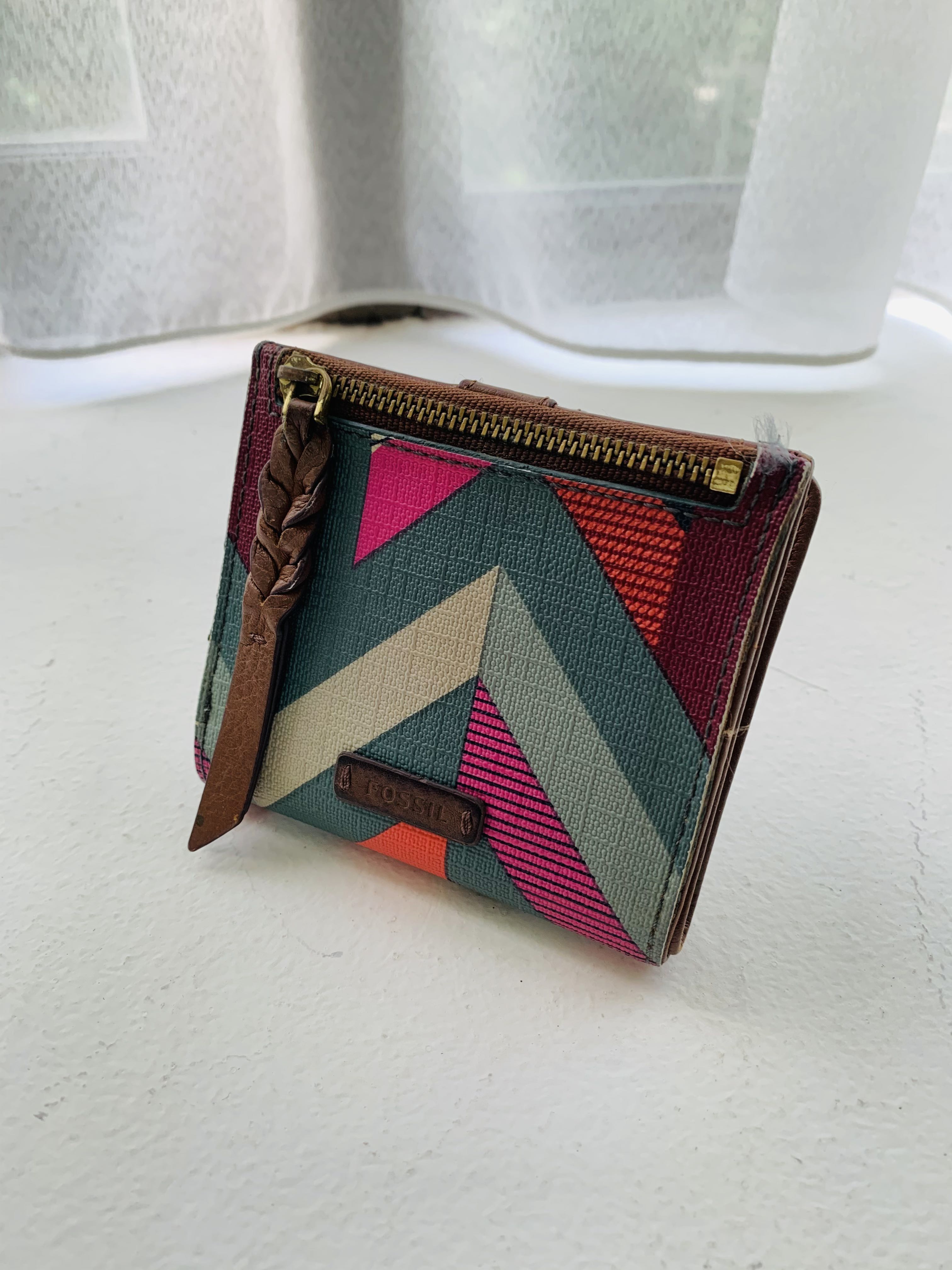 Fossil wallet, Luxury, Bags & Wallets on Carousell