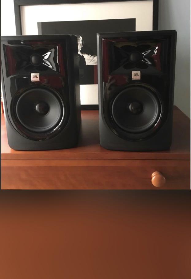 JBL 305P MKii 5” Powered Studio Monitors (Pair), Audio, Soundbars ...
