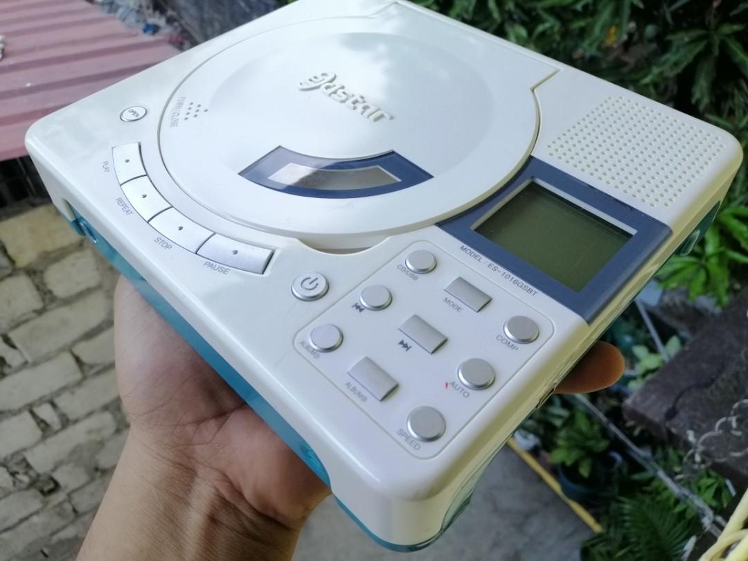 Made in Korea Edstar CD/MP3 PORTABLE PLAYER with built in speaker with ...