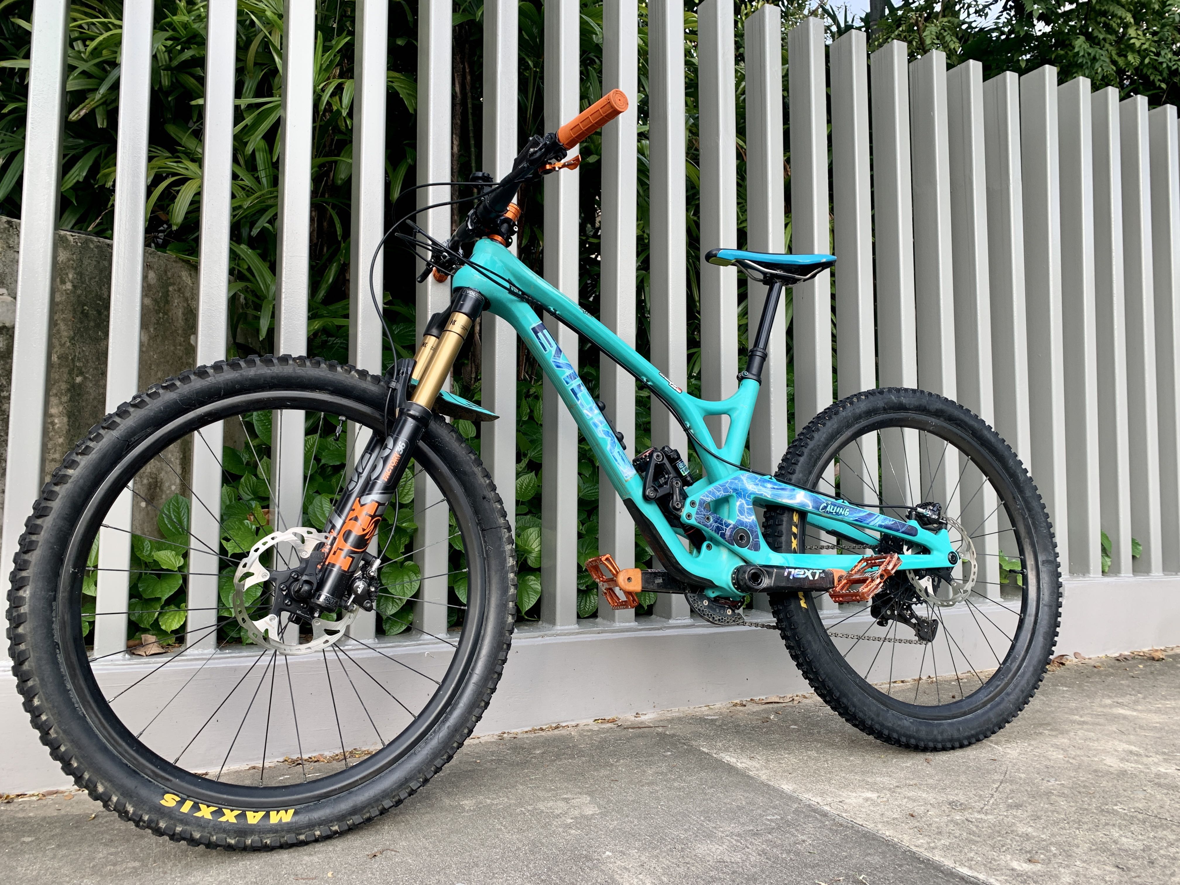 Preowned Evil Calling bike S size- complete bike, Sports Equipment ...