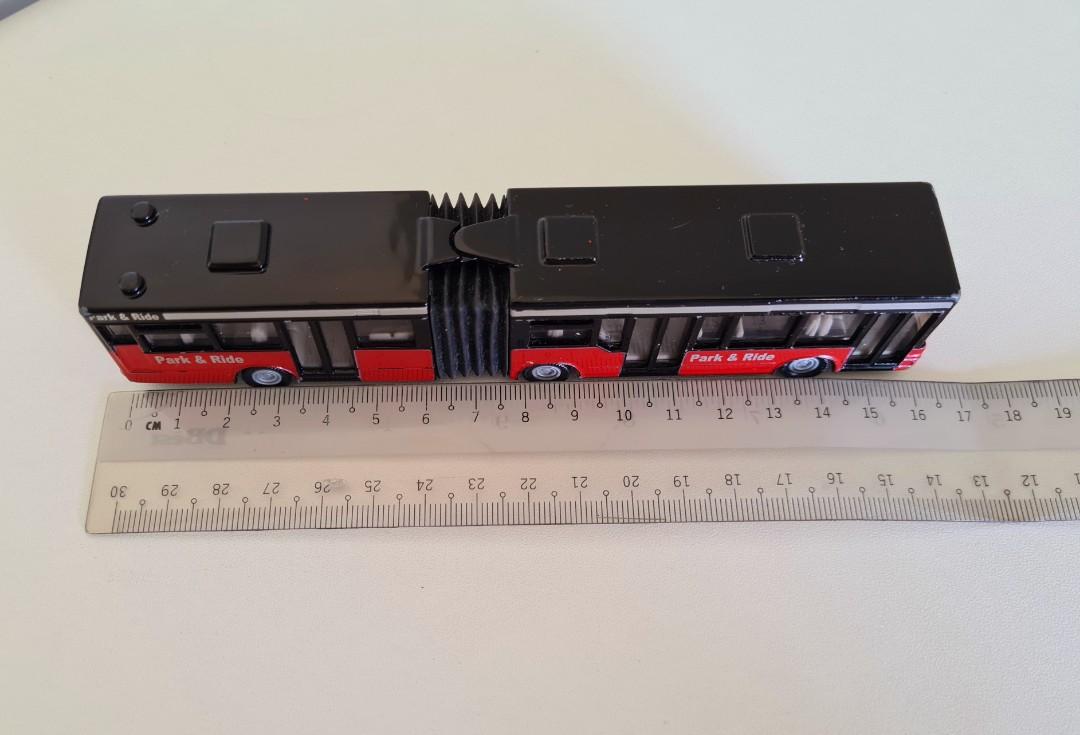 Toy bendy bus, Hobbies & Toys, Toys & Games on Carousell
