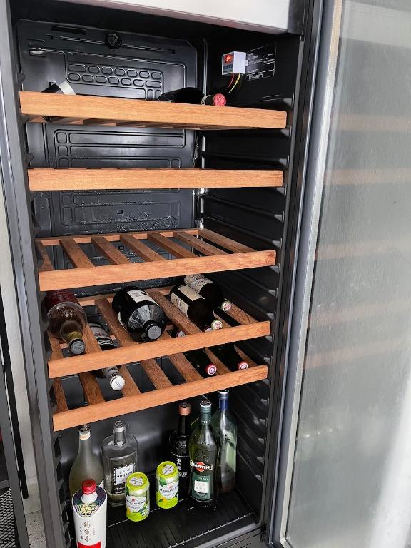Vintec wine fridge, TV & Home Appliances, Kitchen Appliances, Wine ...