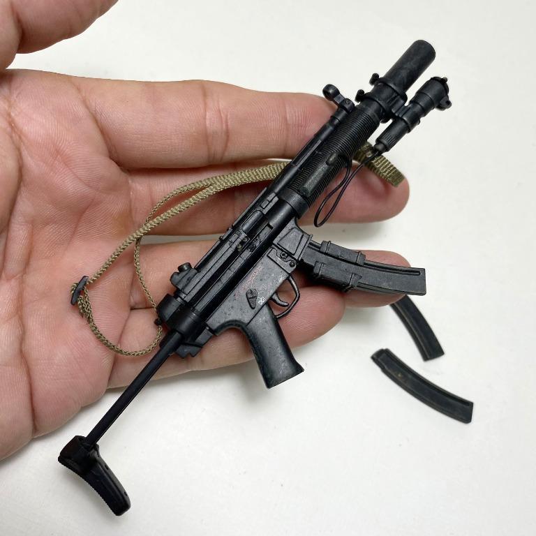 1/6 Scale Hot Toys MP5 for 12" action figure, Toys & Games, Bricks ...