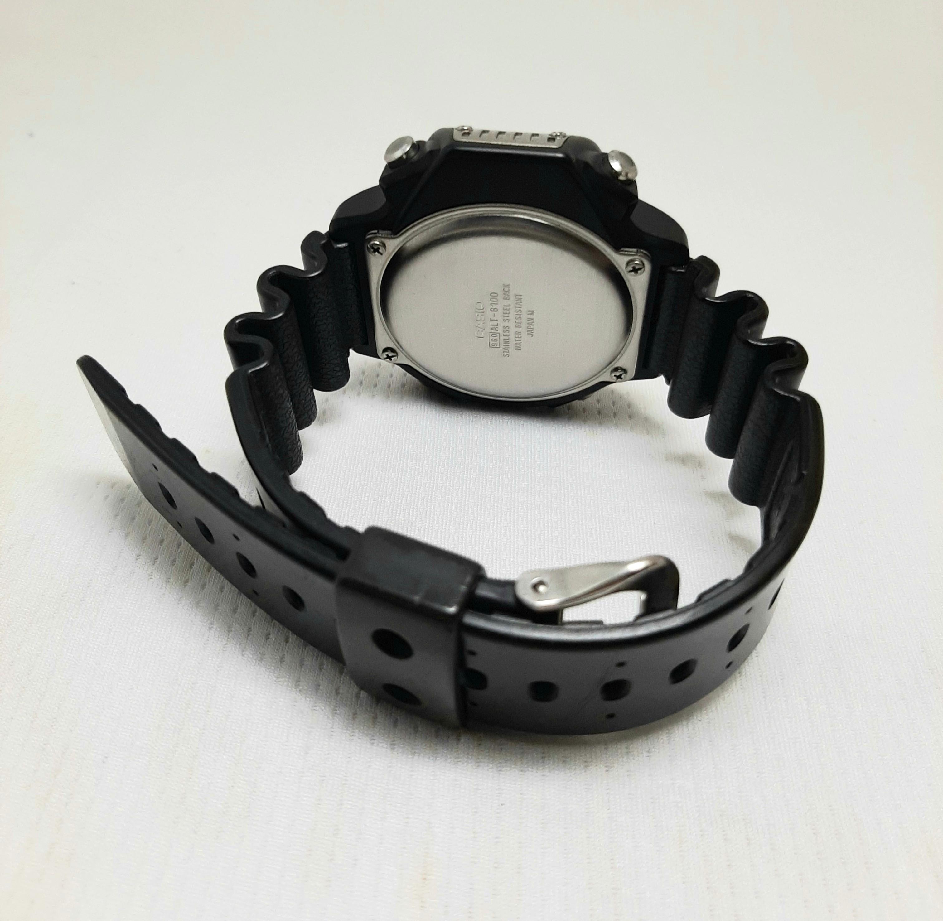 Casio ALT6100 Twin Sensor Altimeter Tempreature Barometer Made In Japan ...