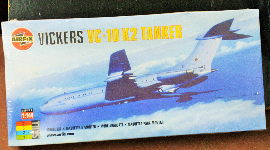 絕版-factory seal-Airfix-04026-1/144-RAF-Vickers VC-10 K2 Tanker -M-250, 興趣及遊戲, 玩具 & 遊戲類 - Carousell