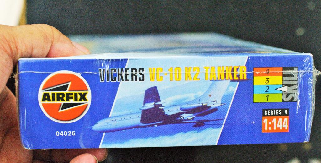 絕版-factory seal-Airfix-04026-1/144-RAF-Vickers VC-10 K2 Tanker -M-250, 興趣及遊戲, 玩具 & 遊戲類 - Carousell
