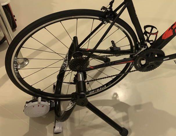 Minoura Indoor Bicycle Trainer B60D, Sports Equipment, Bicycles & Parts ...