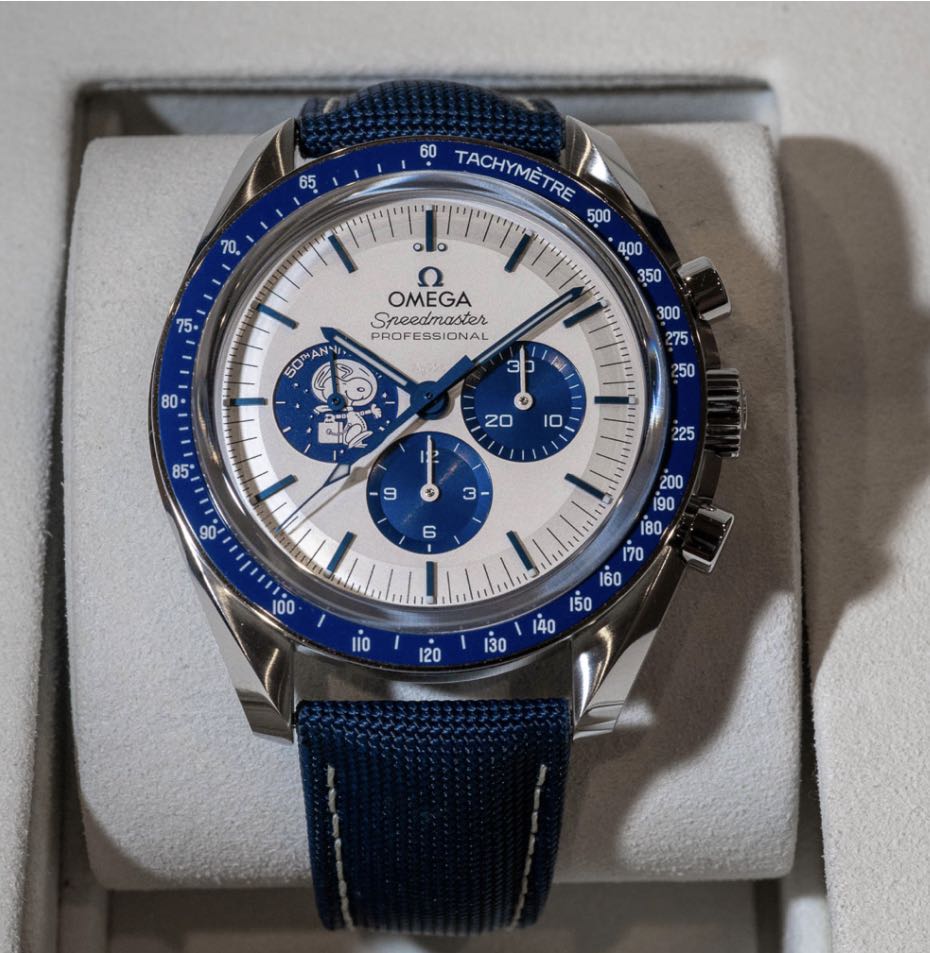 Omega Speedmaster Silver Snoopy Award 50th Anniversary, Mobile Phones ...
