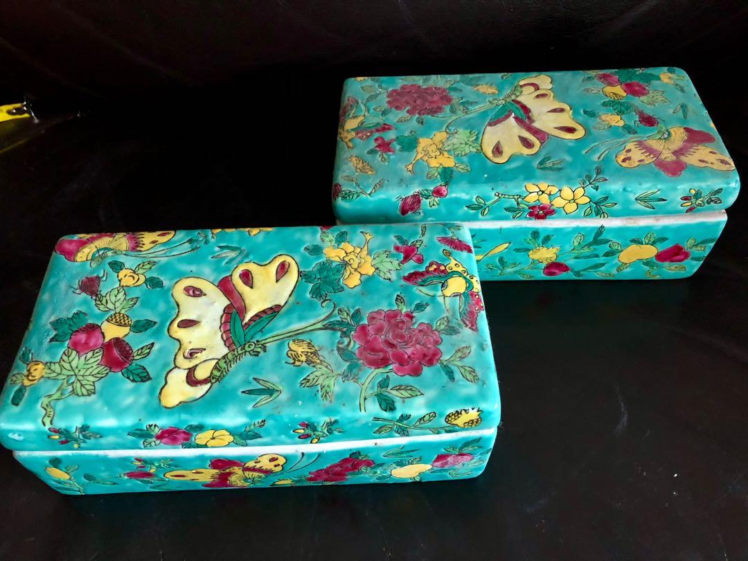 Rare Pair of Beautiful Nonya butterfly Porcelain box, Women's Fashion ...