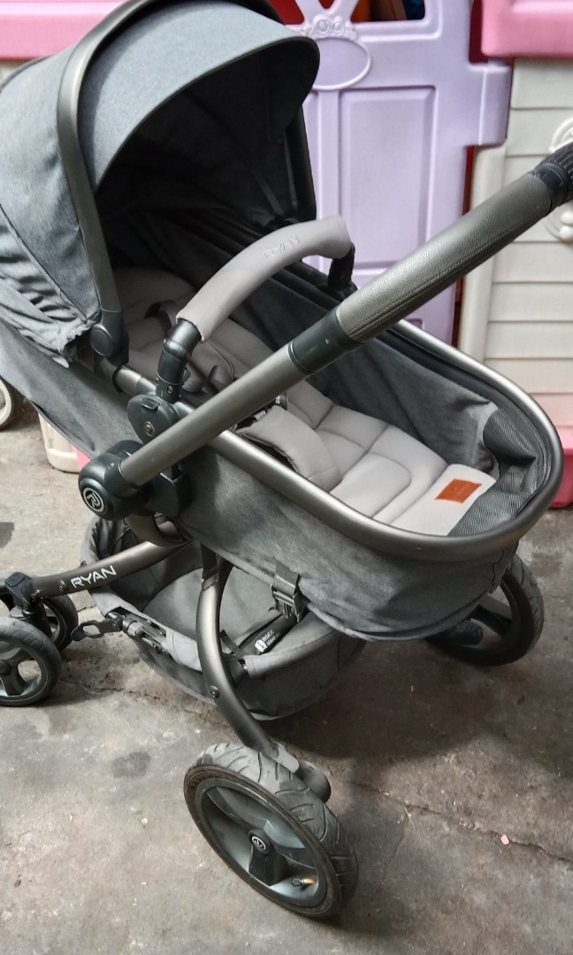 Ryan spin Stroller, Babies & Kids, Going Out, Strollers on Carousell