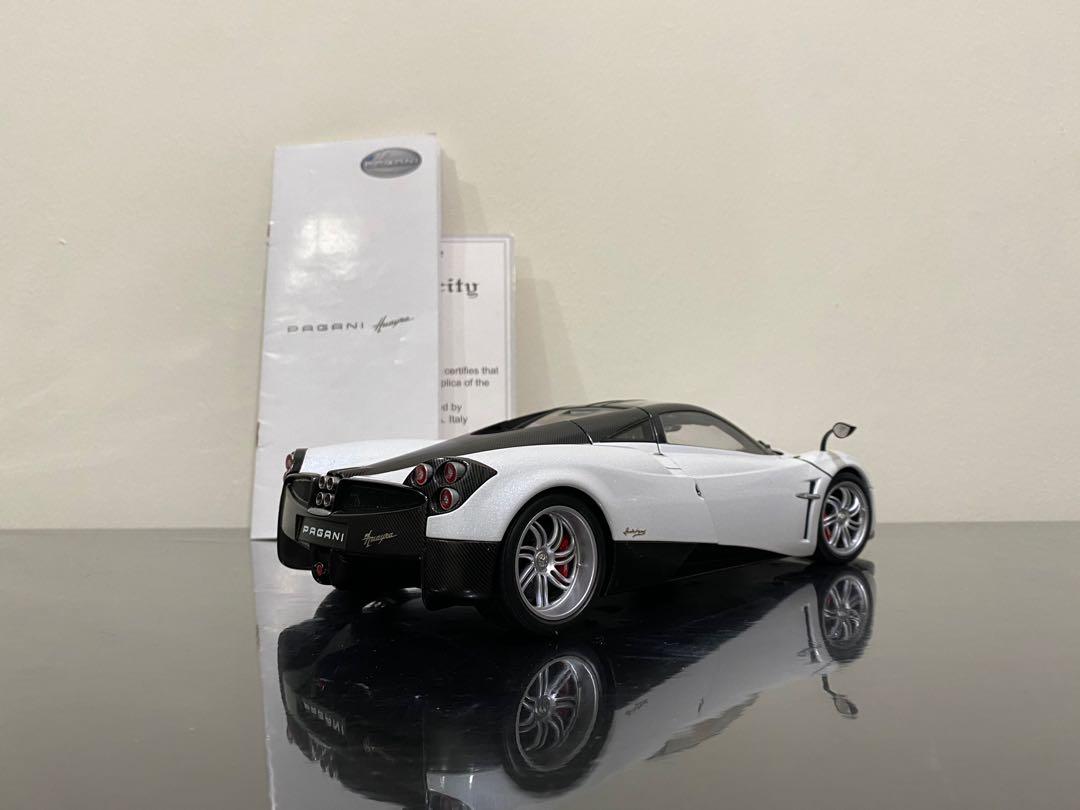 1/18 Autoart Pagani Huayra, Hobbies & Toys, Toys & Games on Carousell