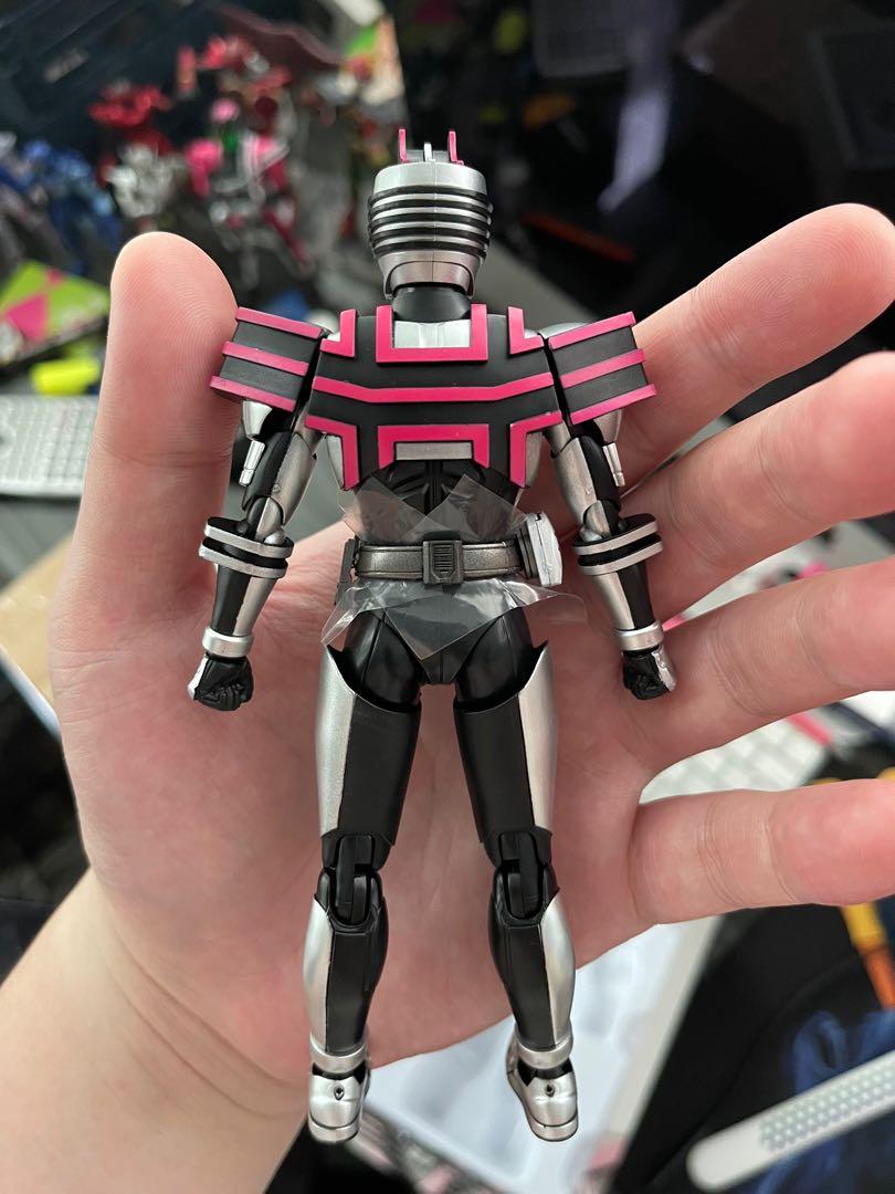 已開 日版 SHF 真骨雕 Decade Complete Form, 興趣及遊戲, 玩具 & 遊戲類 - Carousell