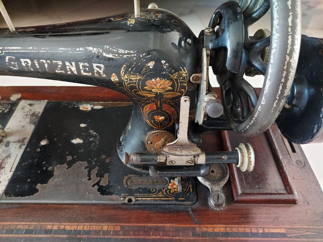 Antique Transverse Shuttle Gritzner sewing machine, Hobbies & Toys ...
