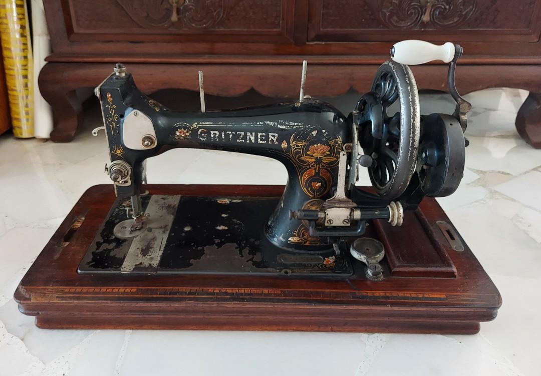 Antique Transverse Shuttle Gritzner sewing machine, Hobbies & Toys ...