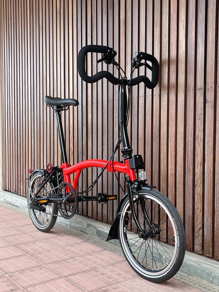 Brompton S6L Rocket Red Black Edition with mini P set up , Sports ...