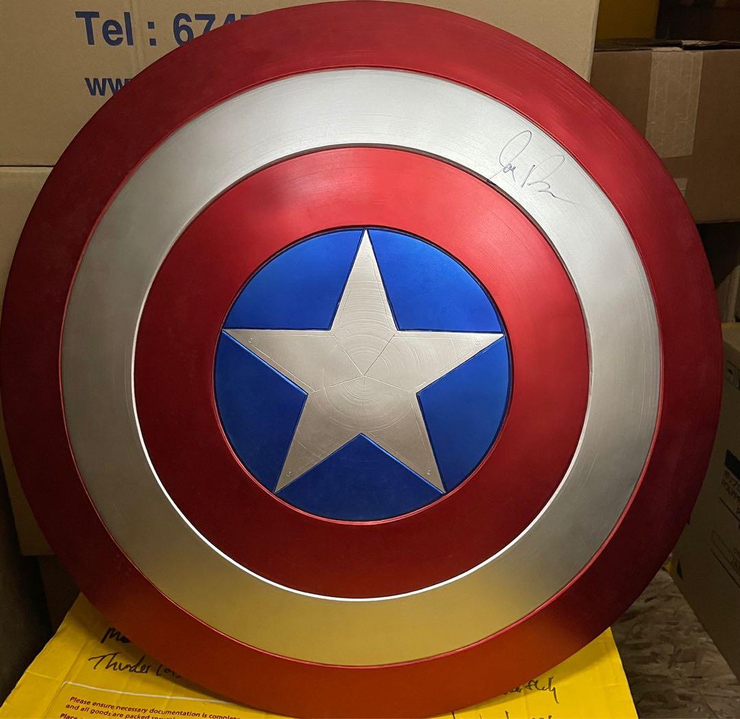 Captain America shield prop replica by EFX (autographed by movie ...