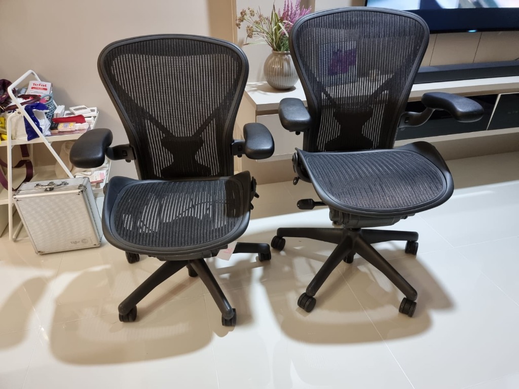Herman Miller Aeron Classic (Size B), Furniture & Home Living ...