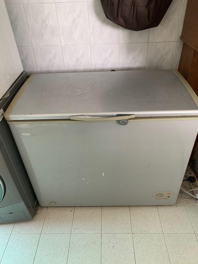 Large chest freezer, TV & Home Appliances, Kitchen Appliances ...