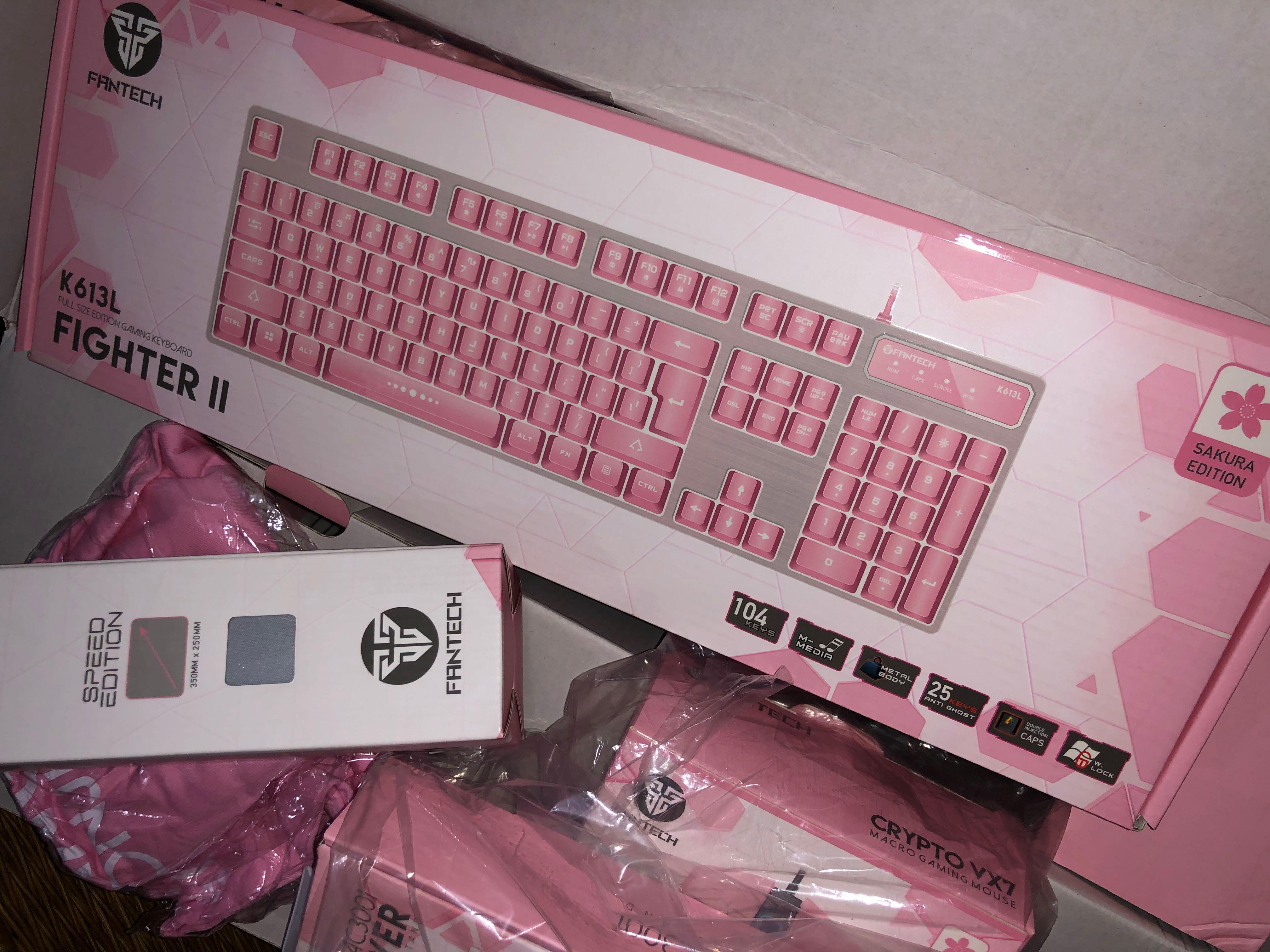 Setup Gaming Gear Fantech Sakura Edition, Elektronik, Bagian Komputer ...