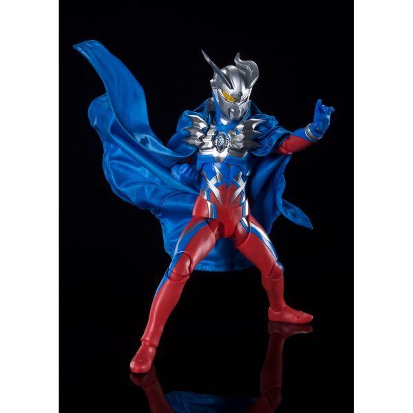 Shf Ultra Ultraman Zero + mantle, 興趣及遊戲, 玩具 & 遊戲類 - Carousell