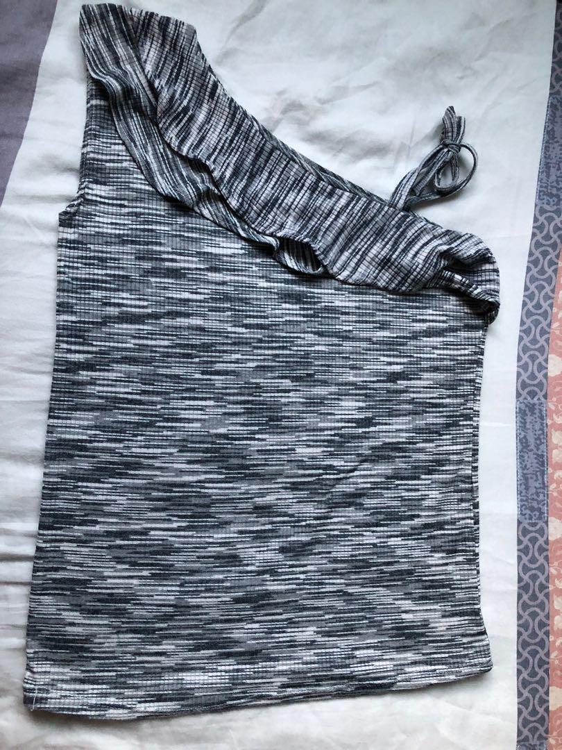 Venus cut tops, Women's Fashion, Tops, Other Tops on Carousell