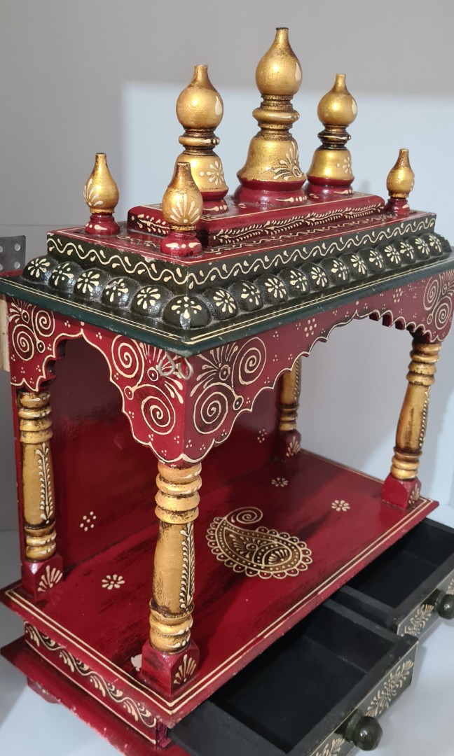 Beautiful Hindu Altar, Hobbies & Toys, Memorabilia & Collectibles ...