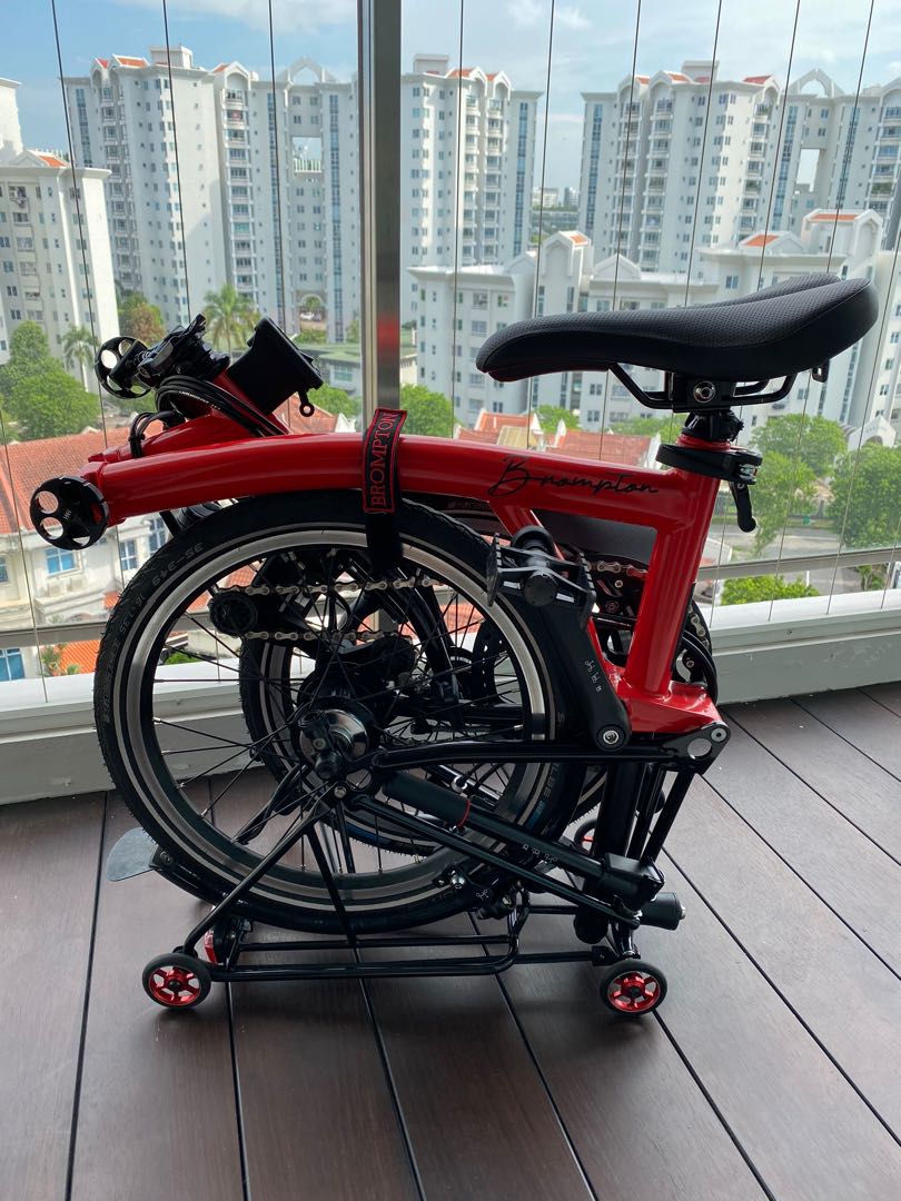 Brompton M6R rocket red black edition with dynamo hub, Sports Equipment ...