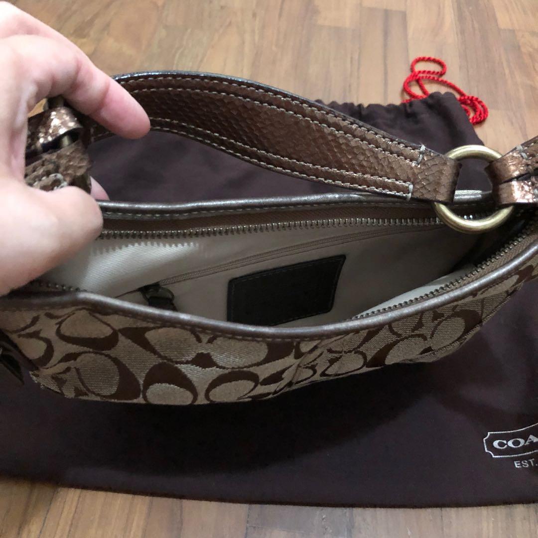 Coach iconic canvas bag - at a steal price! , Women's Fashion, Bags ...