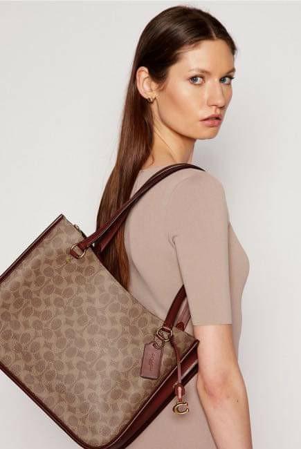 Coach Tyler Carry All, Women's Fashion, Bags & Wallets, Shoulder Bags ...