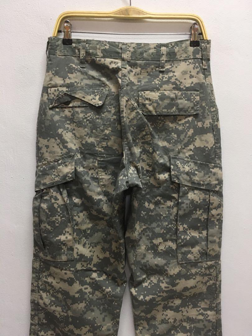 Digital Camo Cargo Pants, Men's Fashion, Bottoms, Trousers on Carousell