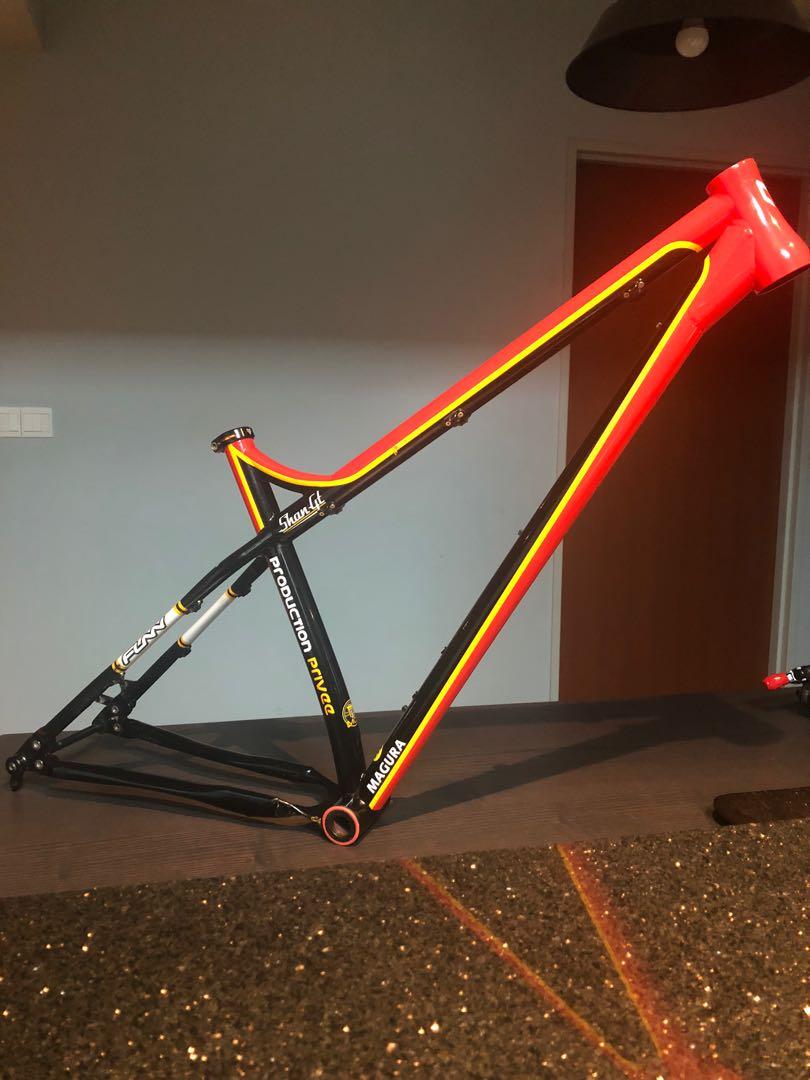 Production Privee Shan GT (frame), Sports Equipment, Bicycles & Parts ...