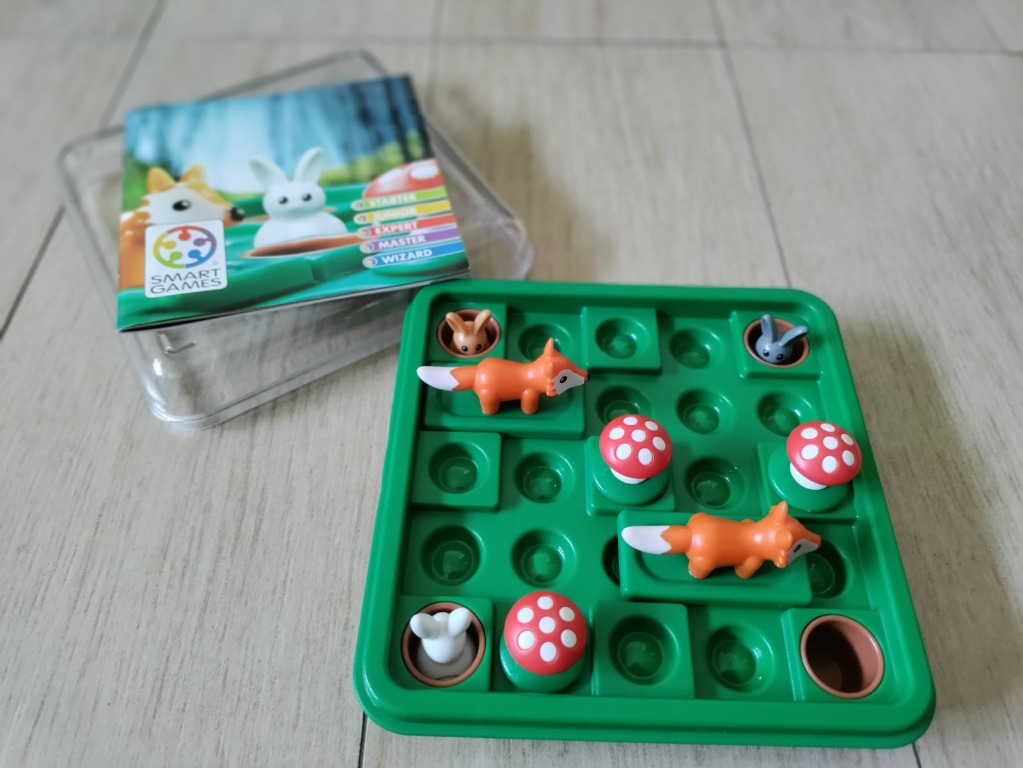 Smart Games JumpIn' puzzle game and World Map puzzle, Hobbies & Toys ...