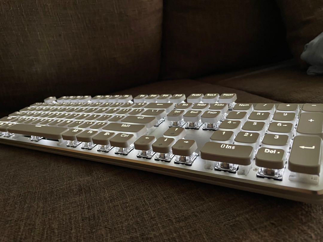 Floating Keycaps white backlit, Computers & Tech, Parts & Accessories ...